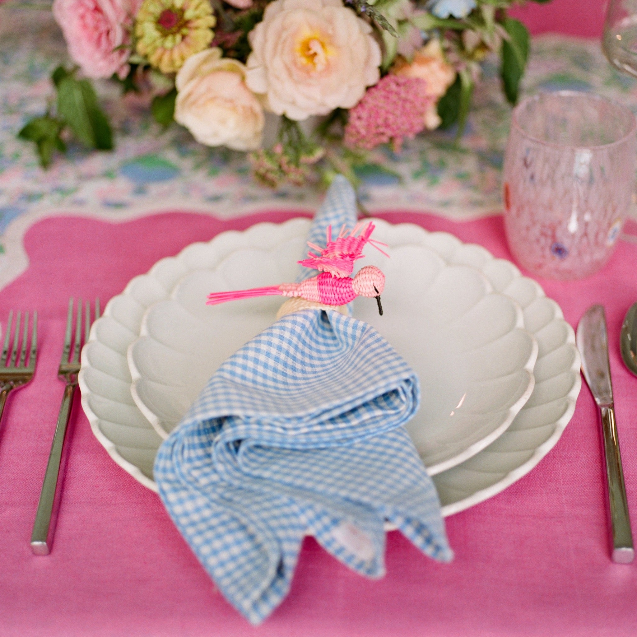 MACAW STRAW BIRD NAPKIN RING- PINK – The Pink House Design